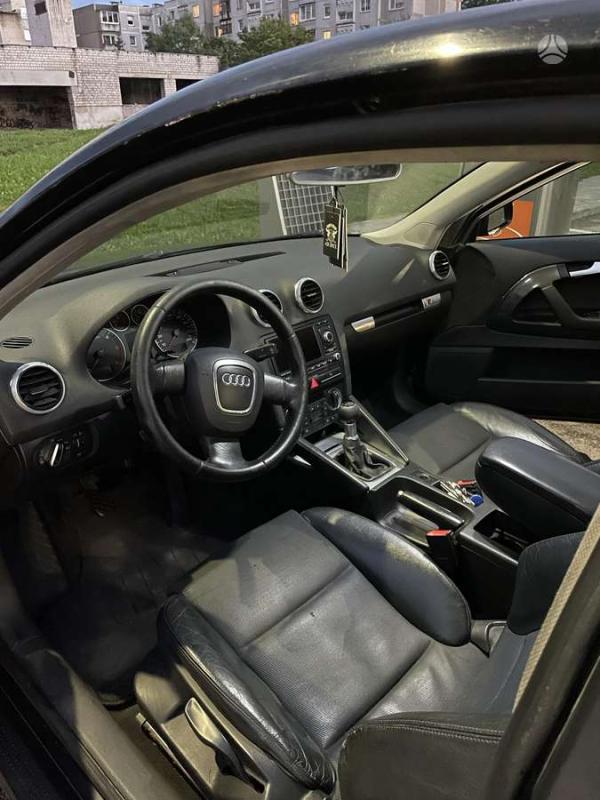 Melns Audi A3 2005 Kauņa, ar dzinēja tilpumu 1.97 L un nobraukumu 293 tūkst. km par 1200 €, foto 3 vietnē AUTOMOTO.COM.LV