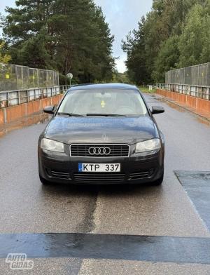 Melns Audi A3 2005 Vievis, ar dzinēja tilpumu 2.00 L un nobraukumu 340 tūkst. km par 1300 €, foto 5 vietnē AUTOMOTO.COM.LV