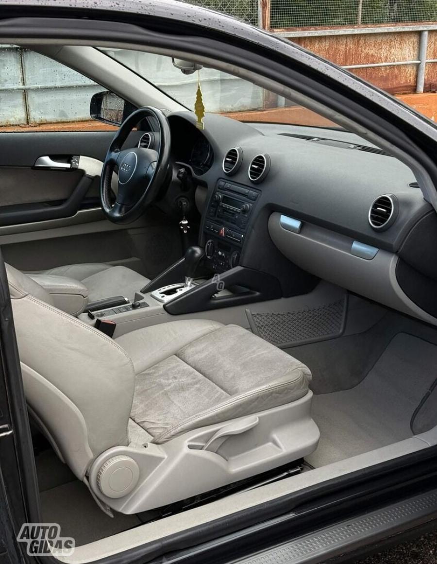 Melns Audi A3 2005 Vievis, ar dzinēja tilpumu 2.00 L un nobraukumu 340 tūkst. km par 1300 €, foto 11 vietnē AUTOMOTO.COM.LV