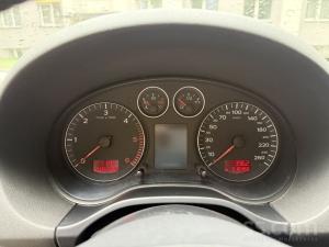 Black Audi A3 2005 in Daugavpils, with an engine capacity of 2.00 L and mileage of 316 thousand km for 2600 €, photo 10 on AUTOMOTO.COM.LV