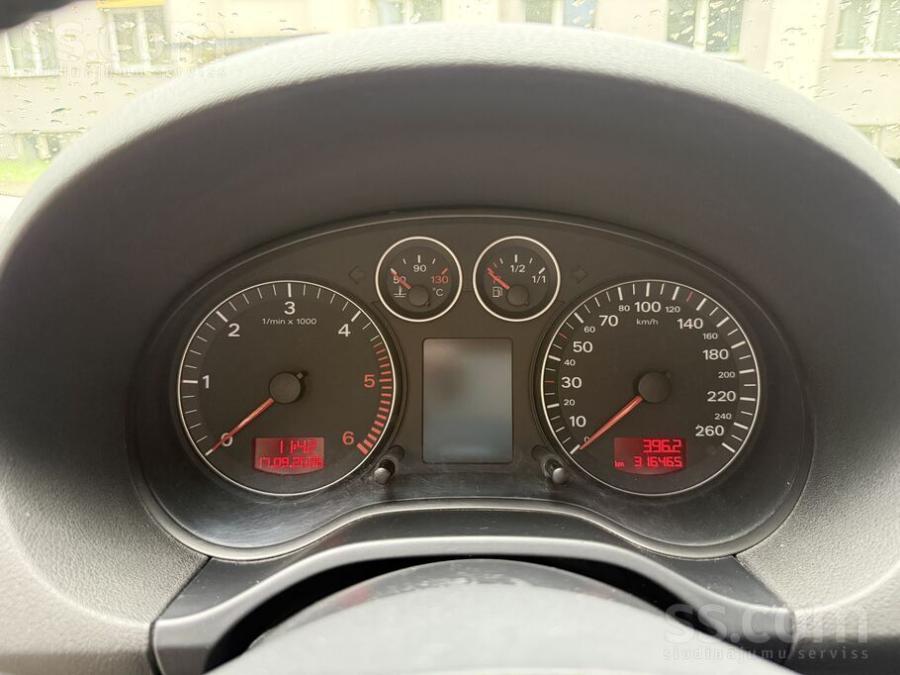 Black Audi A3 2005 in Daugavpils, with an engine capacity of 2.00 L and mileage of 316 thousand km for 2600 €, photo 10 on AUTOMOTO.COM.LV
