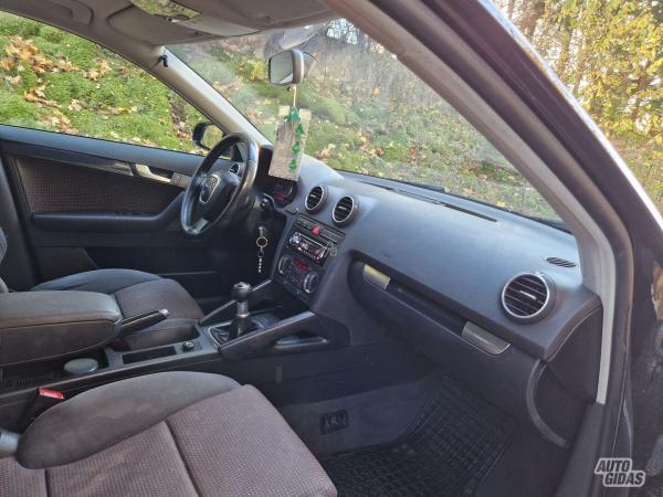 Audi A3 2005 in Ignalina on AUTOMOTO.COM.LV Black Audi A3 2005 in Ignalina, with an engine capacity of 1.90 L and mileage of 397 thousand km for 2250 €, photo 7 on AUTOMOTO.COM.LV