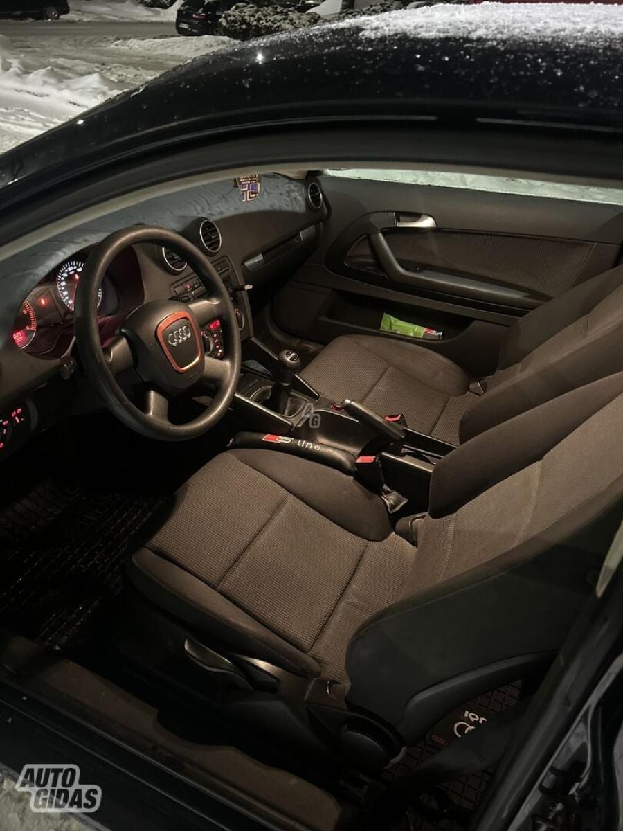 Black Audi A3 2006 in Panevezys, with an engine capacity of 1.90 L and mileage of 301 thousand km for 1450 €, photo 10 on AUTOMOTO.COM.LV