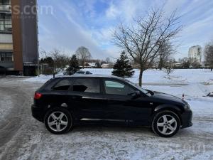 Melns Audi A3 2006 Rīga, ar dzinēja tilpumu 1.90 L un nobraukumu 340 tūkst. km par 2490 €, foto 3 vietnē AUTOMOTO.COM.LV