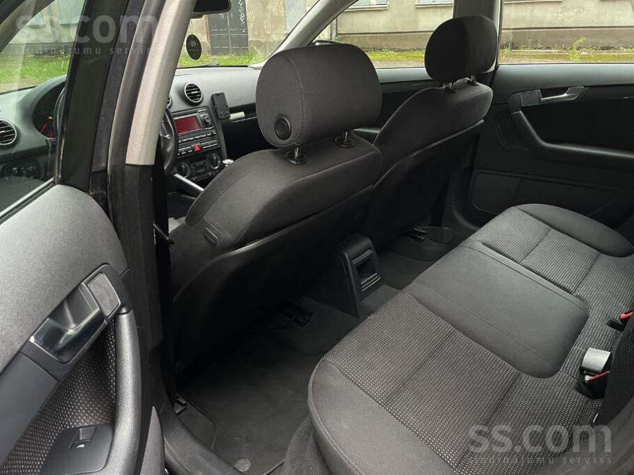 Black Audi A3 2006 in Liepaja, with an engine capacity of 2.00 L and mileage of 262 thousand km for 2950 €, photo 7 on AUTOMOTO.COM.LV