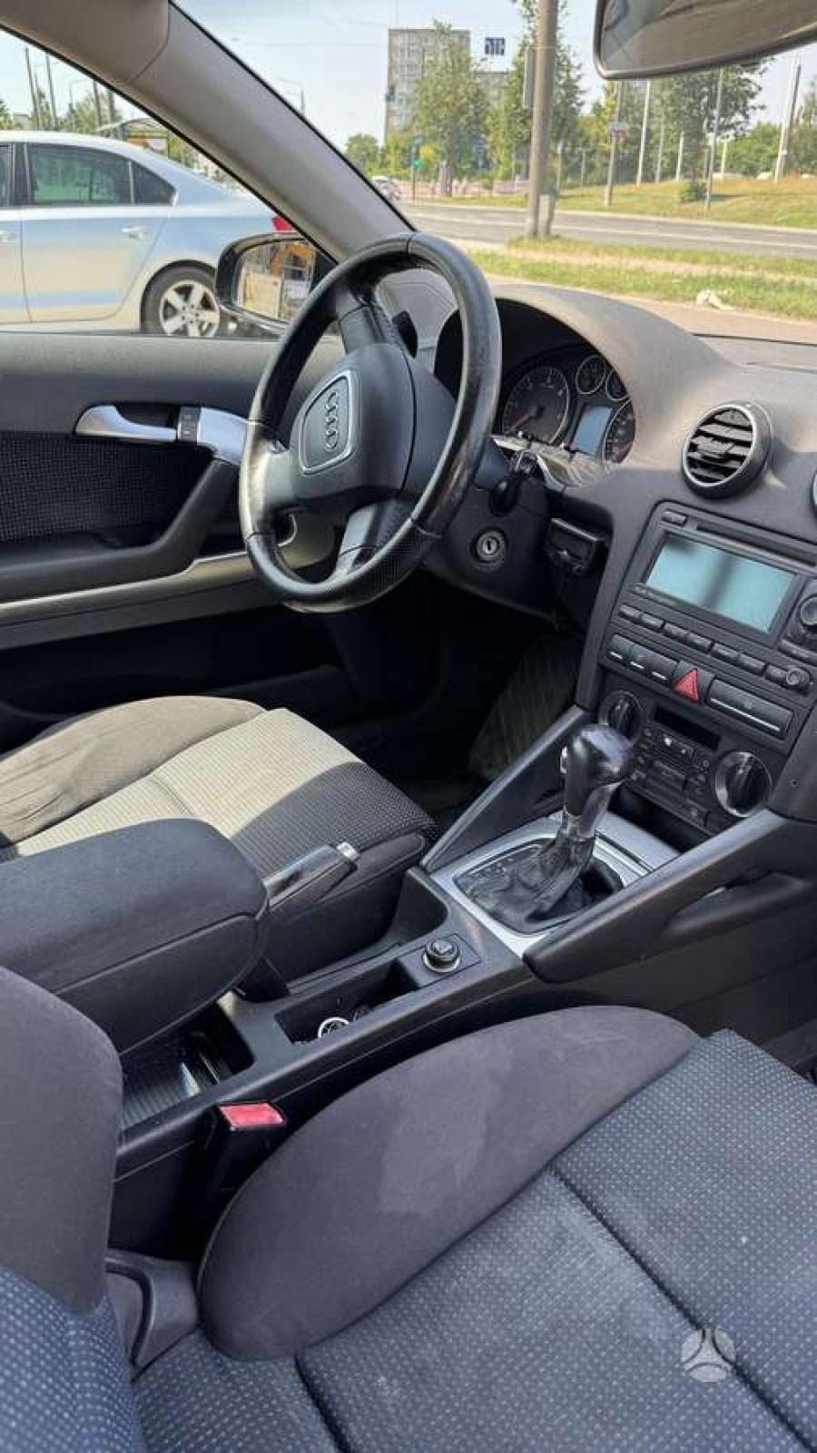 Melns Audi A3 2006 Viļņa, ar dzinēja tilpumu 1.97 L un nobraukumu 396 tūkst. km par 1100 €, foto 7 vietnē AUTOMOTO.COM.LV