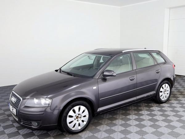 Melns Audi A3 2006 Tallina, ar dzinēja tilpumu 1.60 L un nobraukumu 328 tūkst. km par 799 €, foto 9 vietnē AUTOMOTO.COM.LV
