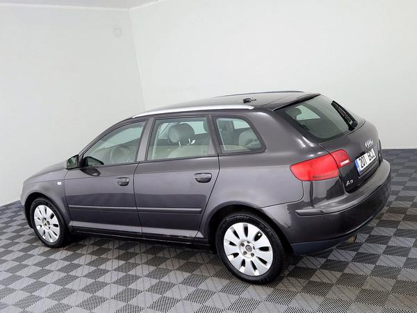 Melns Audi A3 2006 Tallina, ar dzinēja tilpumu 1.60 L un nobraukumu 328 tūkst. km par 799 €, foto 5 vietnē AUTOMOTO.COM.LV