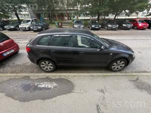 Black Audi A3 2006 in Riga, with an engine capacity of 2.00 L and mileage of 406 thousand km for 2200 €, photo 3 on AUTOMOTO.COM.LV