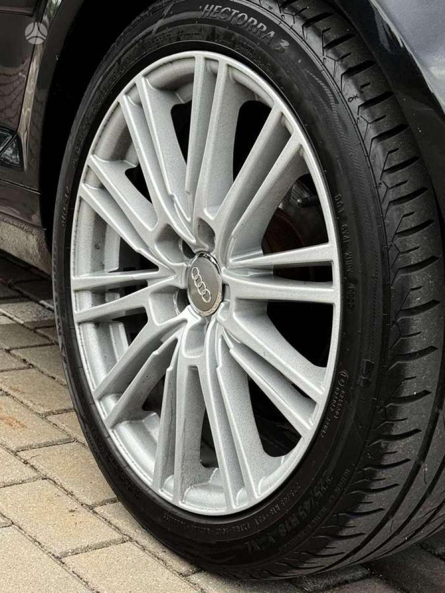 Black Audi A3 2006 in Vilnius, with an engine capacity of 1.97 L and mileage of 430 thousand km for 3150 €, photo 33 on AUTOMOTO.COM.LV