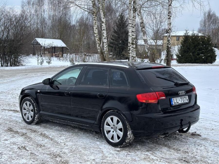 Black Audi A3 2007 in Riga, with an engine capacity of 2.00 L and mileage of 272 thousand km for 2900 €, photo 4 on AUTOMOTO.COM.LV