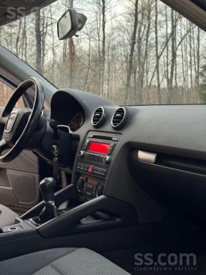 Black Audi A3 2007 in Riga, with an engine capacity of 1.80 L and mileage of 288 thousand km for 2950 €, photo 6 on AUTOMOTO.COM.LV