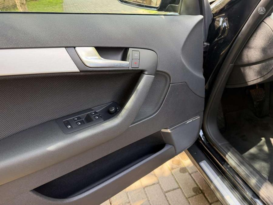 Black Audi A3 2007 in Utena, with an engine capacity of 2.00 L and mileage of 237 thousand km for 4250 €, photo 22 on AUTOMOTO.COM.LV