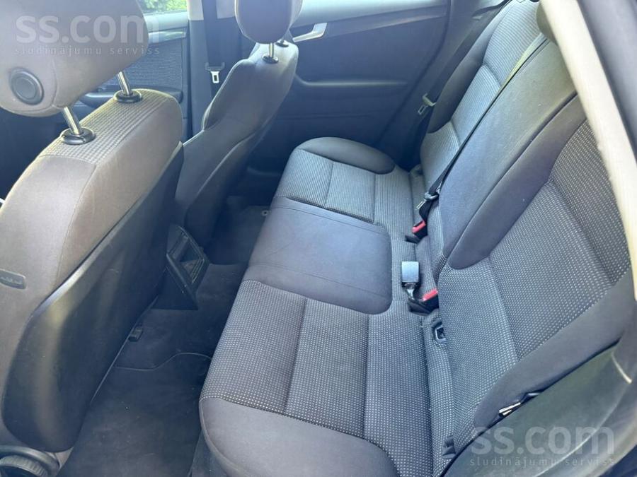 Black Audi A3 2007 in Riga, with an engine capacity of 2.00 L and mileage of 379 thousand km for 1850 €, photo 12 on AUTOMOTO.COM.LV