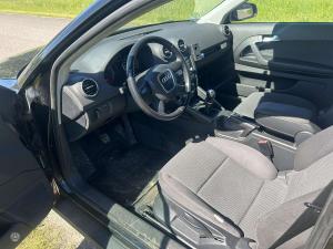 Black Audi A3 2007 in Alytus, with an engine capacity of 1.80 L and mileage of 221 thousand km for 2300 €, photo 6 on AUTOMOTO.COM.LV