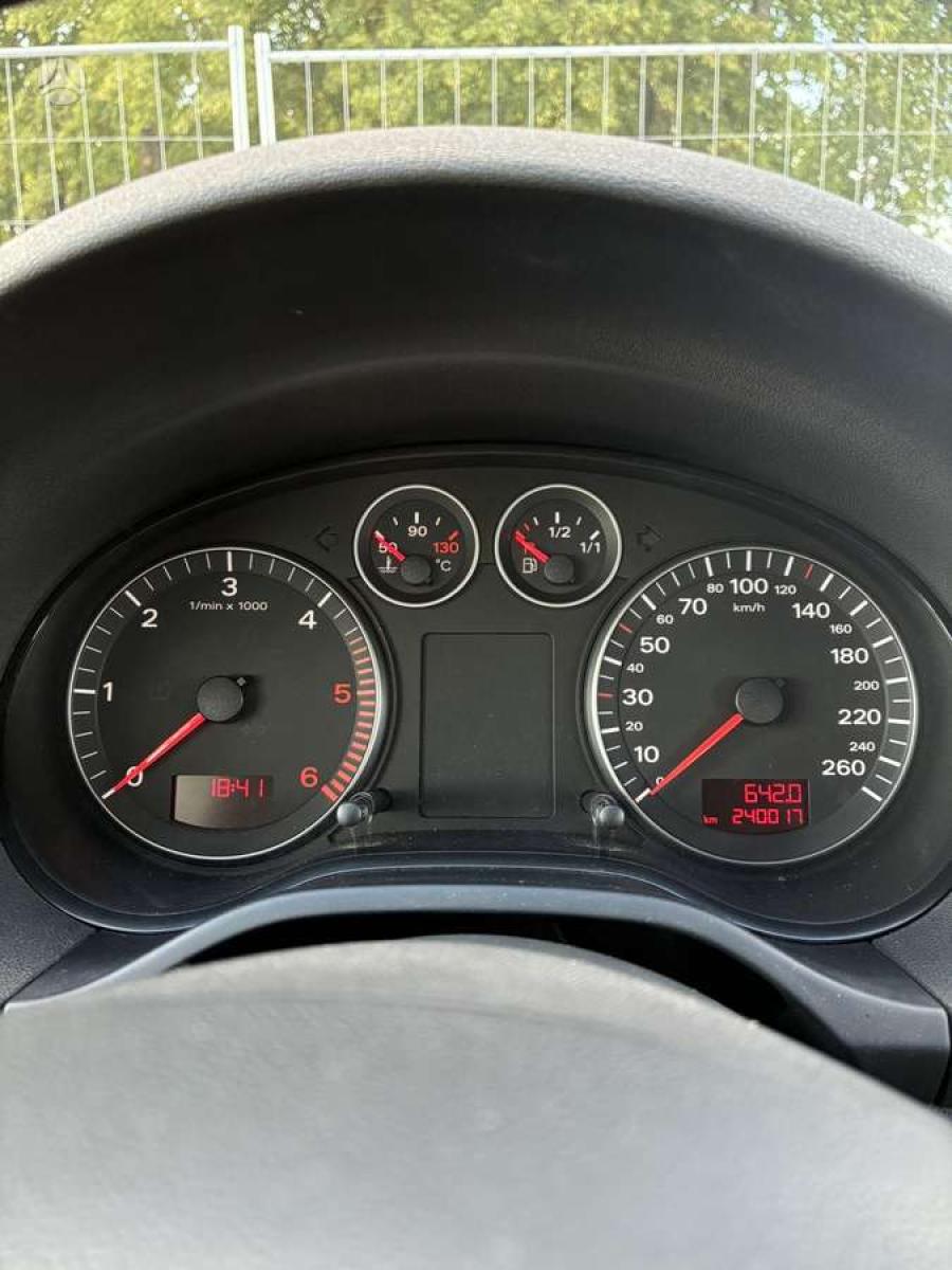 Черный Ауди А3 2007 в Каунас, объемом двигателя 1.90 л и пробегом 240 тыс. км за 3100 €, фото 7 на AUTOMOTO.COM.LV