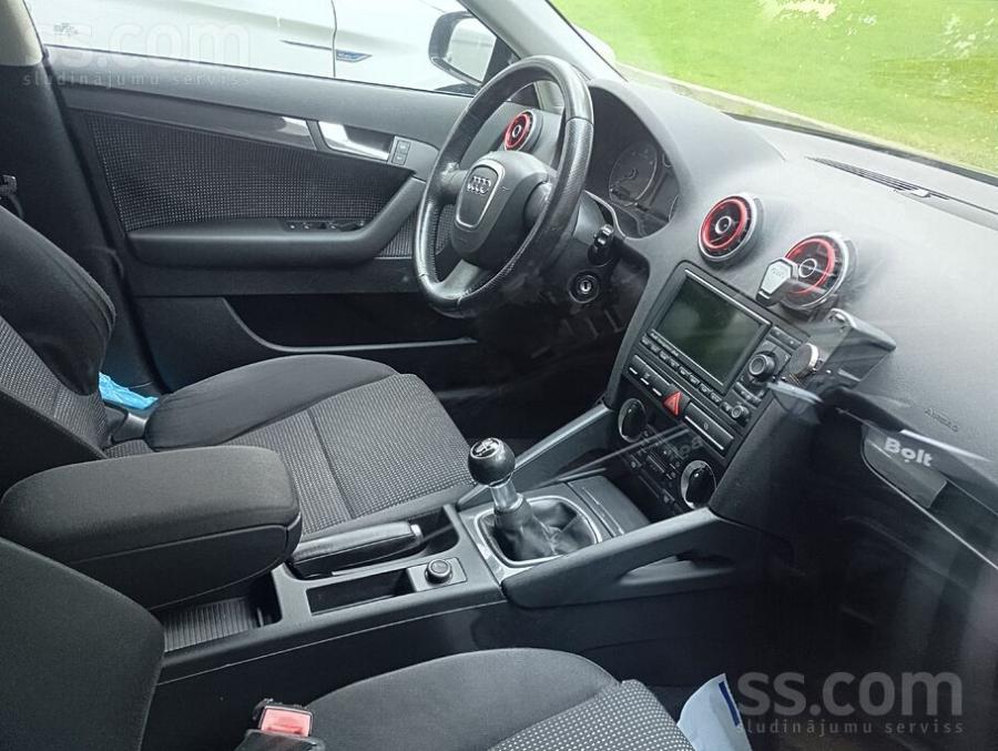 Black Audi A3 2007 in Riga, with an engine capacity of 2.00 L and mileage of 275 thousand km for 3550 €, photo 33 on AUTOMOTO.COM.LV