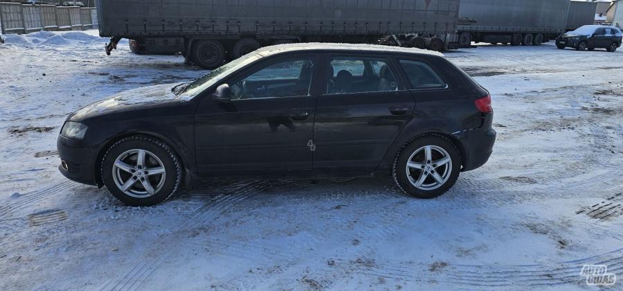 Black Audi A3 2008 in Kaunas, with an engine capacity of 2.00 L and mileage of 380 thousand km for 2550 €, photo 9 on AUTOMOTO.COM.LV