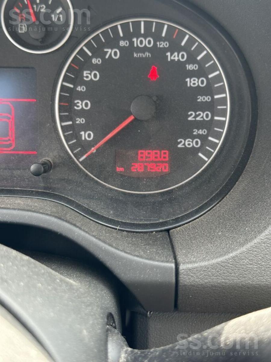 Melns Audi A3 2008 Ogre, ar dzinēja tilpumu 1.90 L un nobraukumu 288 tūkst. km par 2200 €, foto 9 vietnē AUTOMOTO.COM.LV