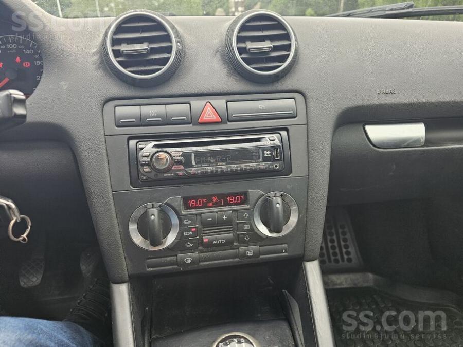 Black Audi A3 2008 in Riga, with an engine capacity of 2.00 L and mileage of 212 thousand km for 1900 €, photo 1 on AUTOMOTO.COM.LV