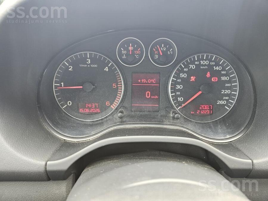 Black Audi A3 2008 in Riga, with an engine capacity of 2.00 L and mileage of 212 thousand km for 1900 €, photo 3 on AUTOMOTO.COM.LV