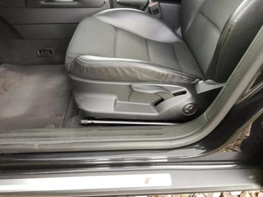 Black Audi A3 2008 in Saldus, with an engine capacity of 2.00 L and mileage of 260 thousand km for 5900 €, photo 9 on AUTOMOTO.COM.LV