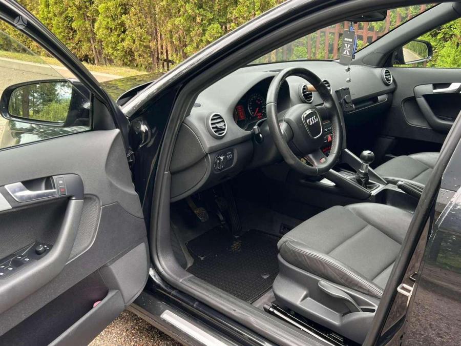 Black Audi A3 2008 in Sirvintos, with an engine capacity of 1.97 L and mileage of 353 thousand km for 3750 €, photo 13 on AUTOMOTO.COM.LV
