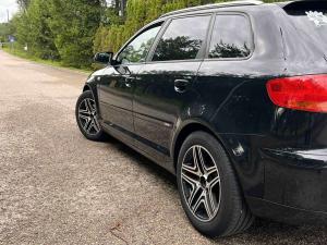 Black Audi A3 2008 in Sirvintos, with an engine capacity of 1.97 L and mileage of 353 thousand km for 3750 €, photo 14 on AUTOMOTO.COM.LV