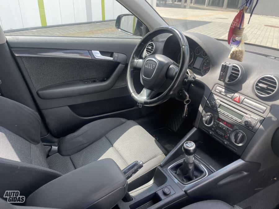 Black Audi A3 2008 in Vilnius, with an engine capacity of 2.00 L and mileage of 230 thousand km for 2999 €, photo 31 on AUTOMOTO.COM.LV