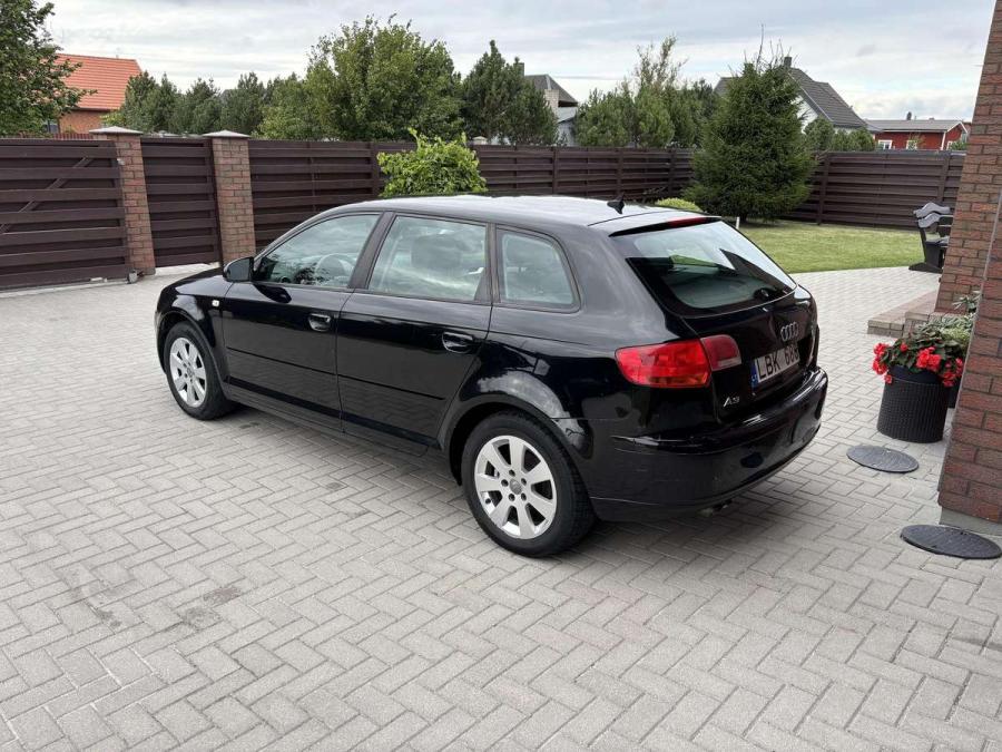 Black Audi A3 2008 in Klaipeda, with an engine capacity of 1.90 L and mileage of 276 thousand km for 2850 €, photo 4 on AUTOMOTO.COM.LV