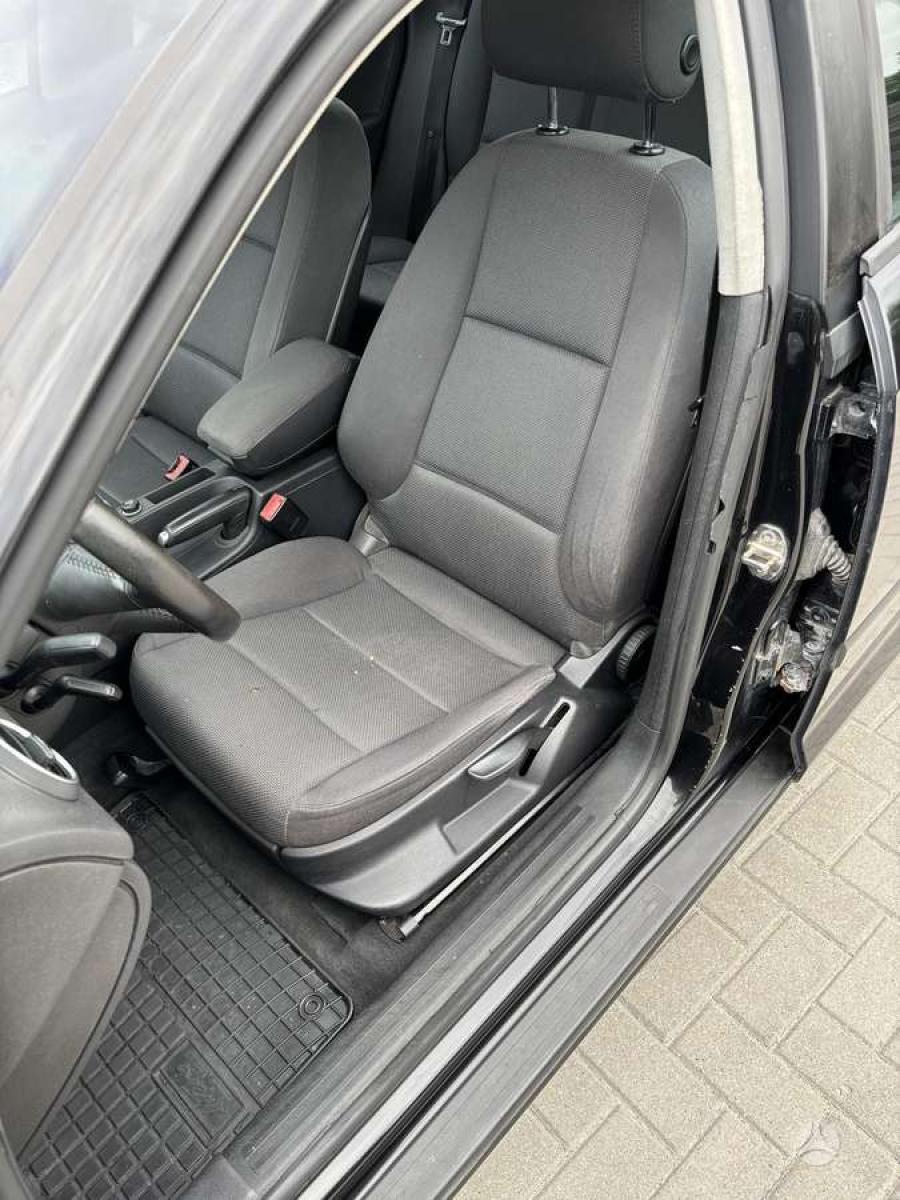 Black Audi A3 2008 in Klaipeda, with an engine capacity of 1.90 L and mileage of 276 thousand km for 2850 €, photo 13 on AUTOMOTO.COM.LV