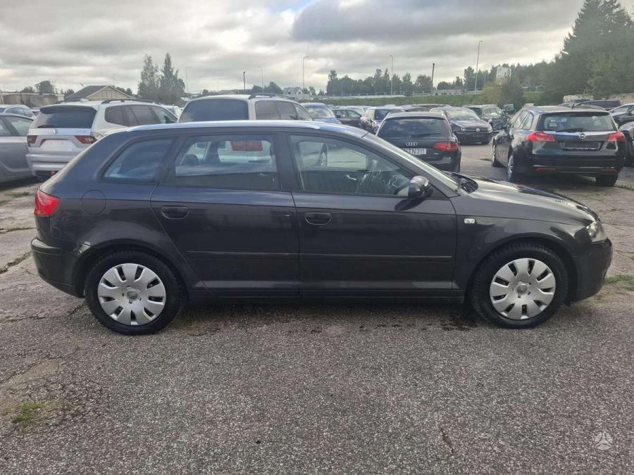 Black Audi A3 2008 in Utena, with an engine capacity of 1.97 L and mileage of 240 thousand km for 2800 €, photo 7 on AUTOMOTO.COM.LV