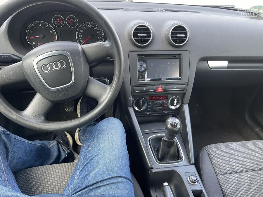 Black Audi A3 2008 in Raseiniai, with an engine capacity of 1.60 L and mileage of 280 thousand km for 2500 €, photo 30 on AUTOMOTO.COM.LV