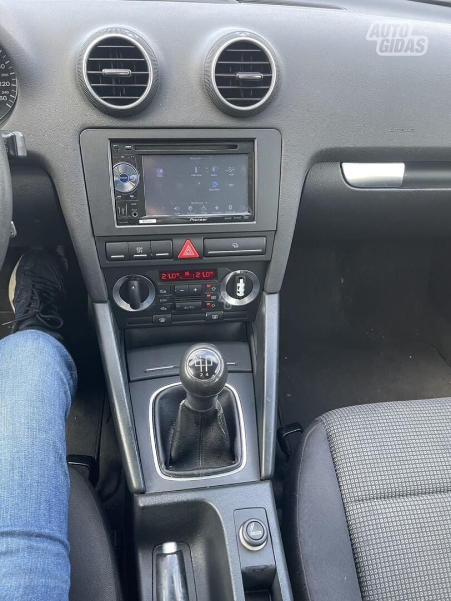Black Audi A3 2008 in Raseiniai, with an engine capacity of 1.60 L and mileage of 280 thousand km for 2500 €, photo 31 on AUTOMOTO.COM.LV