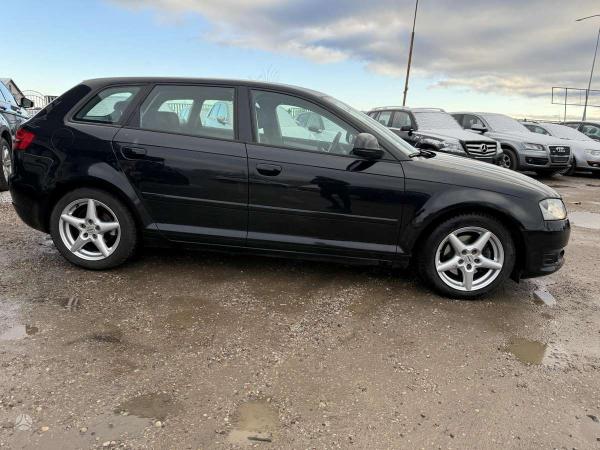 Melns Audi A3 2009 Jurbarkas, ar dzinēja tilpumu 1.97 L un nobraukumu 294 tūkst. km par 3999 €, foto 5 vietnē AUTOMOTO.COM.LV