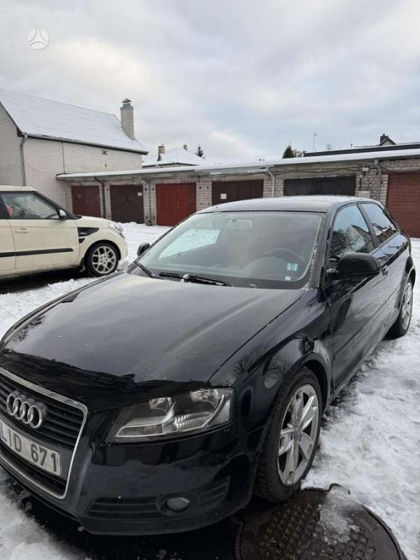 Black Audi A3 2009 in Kaunas, with an engine capacity of 1.39 L and mileage of 322 thousand km for 1800 €, photo 3 on AUTOMOTO.COM.LV