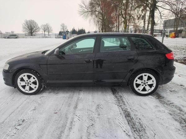 Black Audi A3 2009 in Marijampole, with an engine capacity of 1.39 L and mileage of 180 thousand km for 4800 €, photo 5 on AUTOMOTO.COM.LV