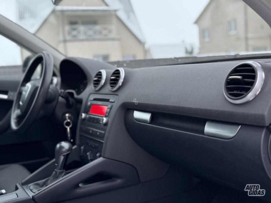 Black Audi A3 2009 in Kaunas, with an engine capacity of 1.90 L and mileage of 268 thousand km for 4850 €, photo 10 on AUTOMOTO.COM.LV