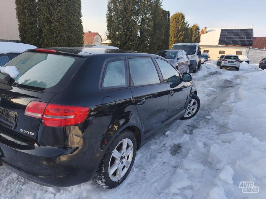 Black Audi A3 2009 in Jurbarkas, with an engine capacity of 2.00 L and mileage of 266 thousand km for 3400 €, photo 4 on AUTOMOTO.COM.LV