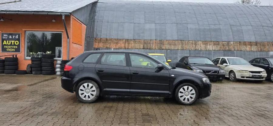 Melns Audi A3 2009 Valmiera, ar dzinēja tilpumu 2.00 L un nobraukumu 327 tūkst. km par 1950 €, foto 3 vietnē AUTOMOTO.COM.LV