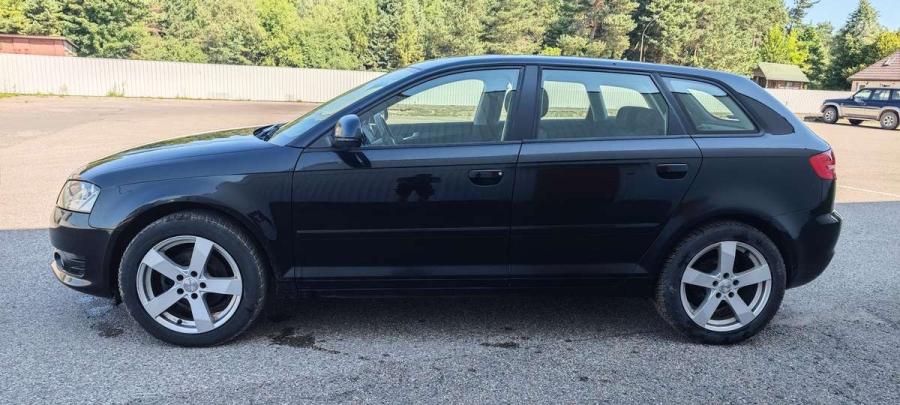 Black Audi A3 2009 in Utena, with an engine capacity of 1.80 L and mileage of 148 thousand km for 4150 €, photo 3 on AUTOMOTO.COM.LV