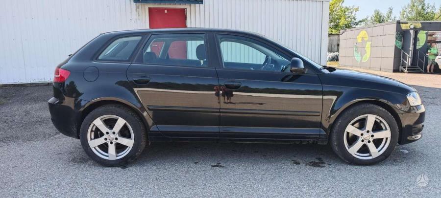 Black Audi A3 2009 in Utena, with an engine capacity of 1.80 L and mileage of 148 thousand km for 4150 €, photo 7 on AUTOMOTO.COM.LV