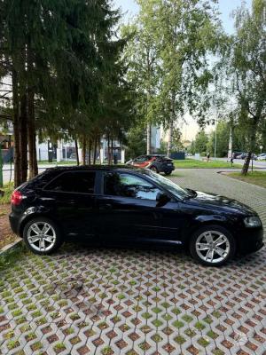 Black Audi A3 2009 in Vilnius, with an engine capacity of 1.97 L and mileage of 305 thousand km for 2500 €, photo 4 on AUTOMOTO.COM.LV