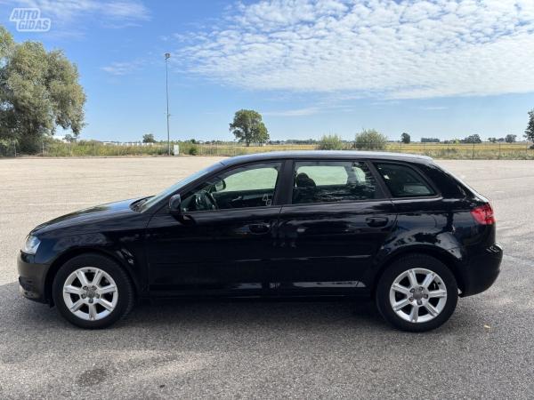 Audi A3 2009 in Marijampole on AUTOMOTO.COM.LV Black Audi A3 2009 in Marijampole, with an engine capacity of 1.40 L and mileage of 167 thousand km for 3999 €, photo 11 on AUTOMOTO.COM.LV