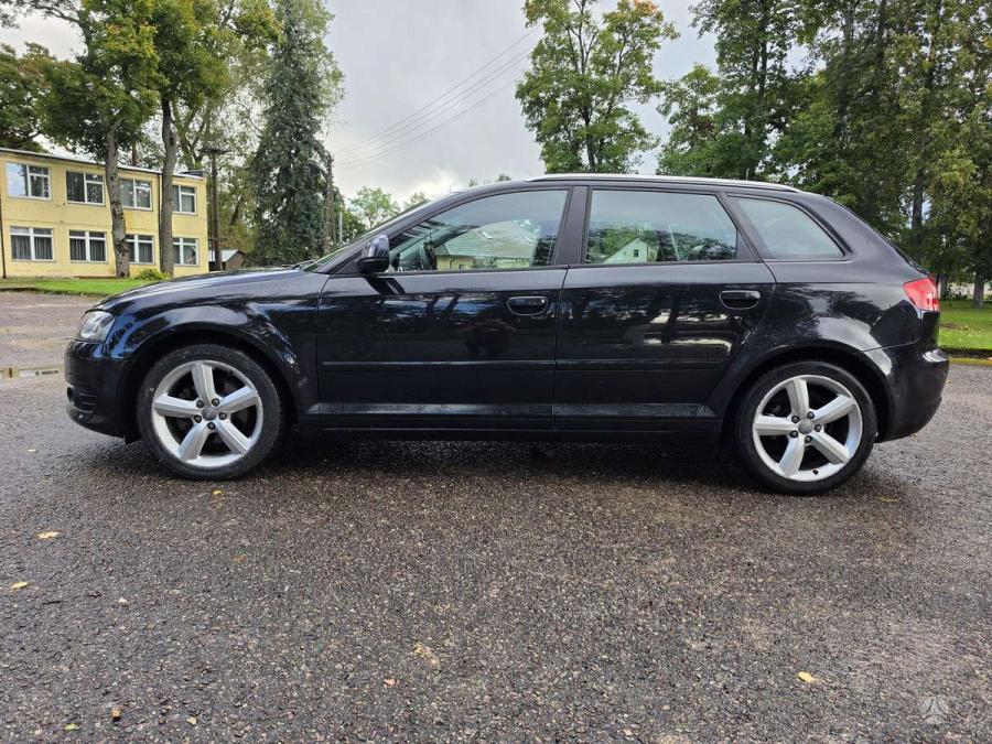 Black Audi A3 2009 in Ukmerge, with an engine capacity of 1.97 L and mileage of 385 thousand km for 3900 €, photo 8 on AUTOMOTO.COM.LV