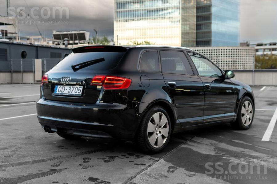 Black Audi A3 2010 in Riga, with an engine capacity of 1.80 L and mileage of 309 thousand km for 2250 €, photo 5 on AUTOMOTO.COM.LV