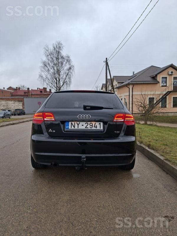 Black Audi A3 2010 in Rezekne, with an engine capacity of 1.60 L and mileage of 338 thousand km for 6000 €, photo 5 on AUTOMOTO.COM.LV