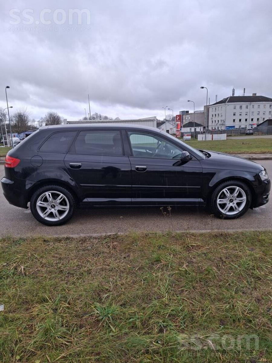 Melns Audi A3 2010 Rēzekne, ar dzinēja tilpumu 1.60 L un nobraukumu 338 tūkst. km par 6000 €, foto 7 vietnē AUTOMOTO.COM.LV