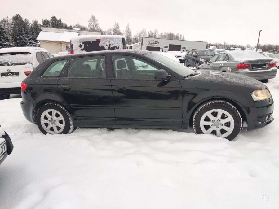 Black Audi A3 2010 in Utena, with an engine capacity of 1.97 L and mileage of 253 thousand km for 4600 €, photo 7 on AUTOMOTO.COM.LV