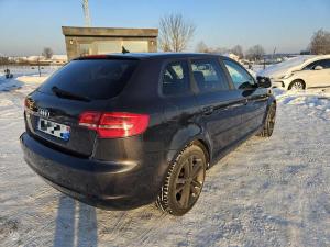 Black Audi A3 2010 in Taurage, with an engine capacity of 1.60 L and mileage of 262 thousand km for 3900 €, photo 5 on AUTOMOTO.COM.LV